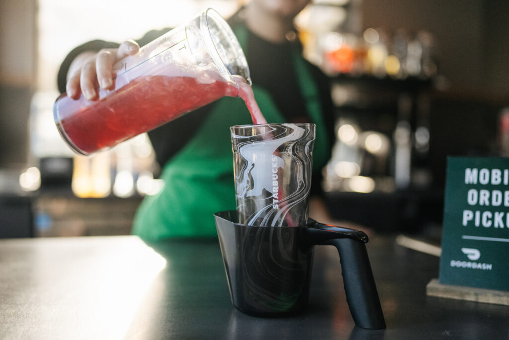 Starbucks Becomes First National Coffee Retailer to Accept Reusable ...