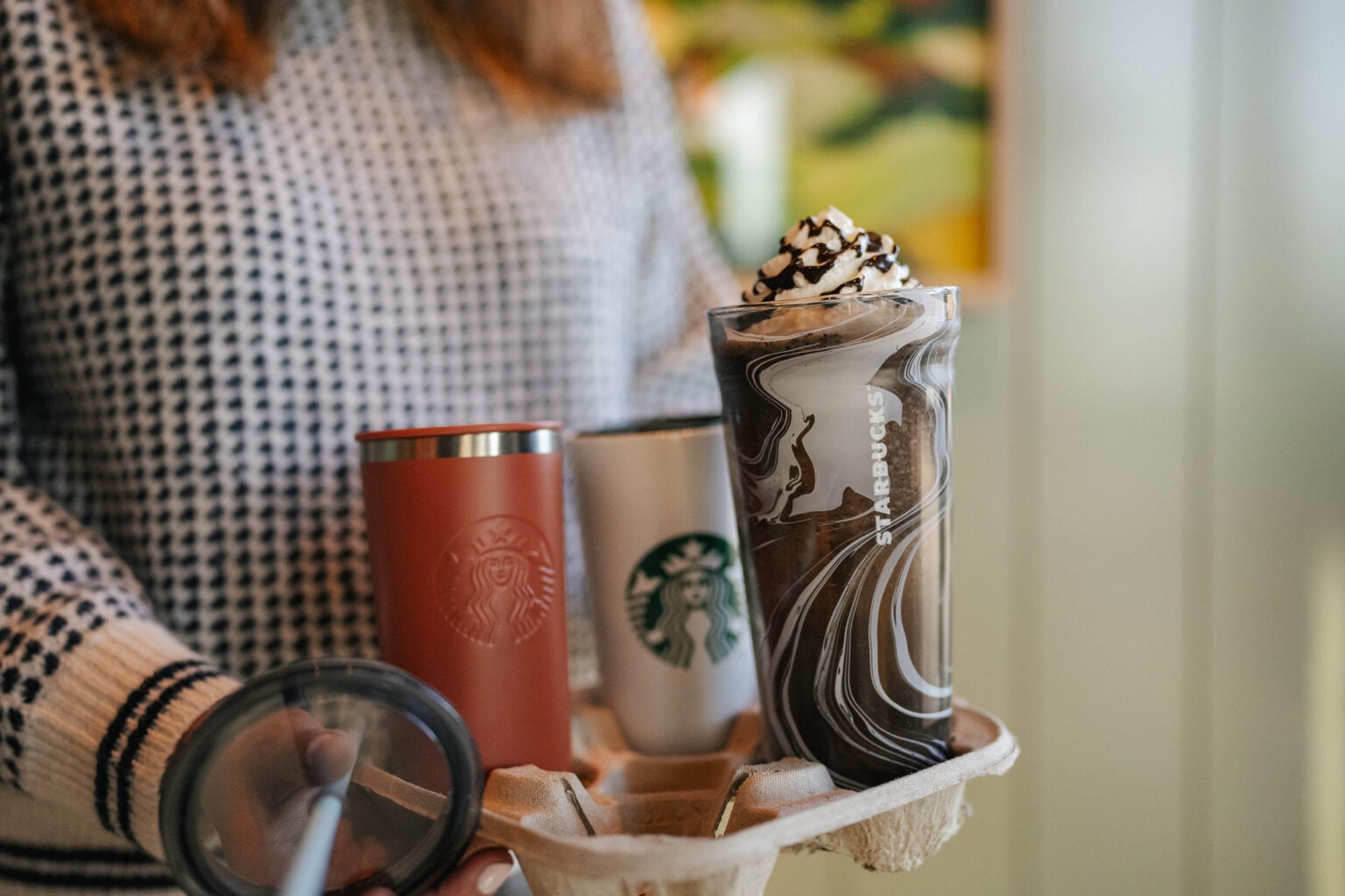 Starbucks Becomes First National Coffee Retailer to Accept Reusable ...
