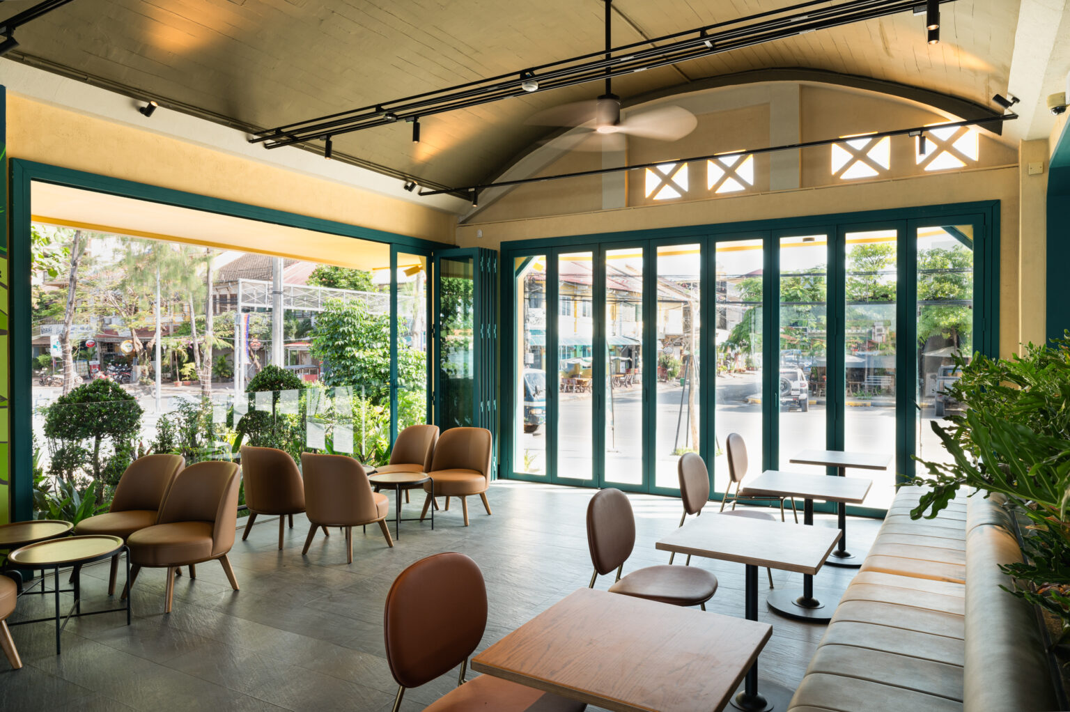 Starbucks verifies over 9,000 stores for sustainable practices