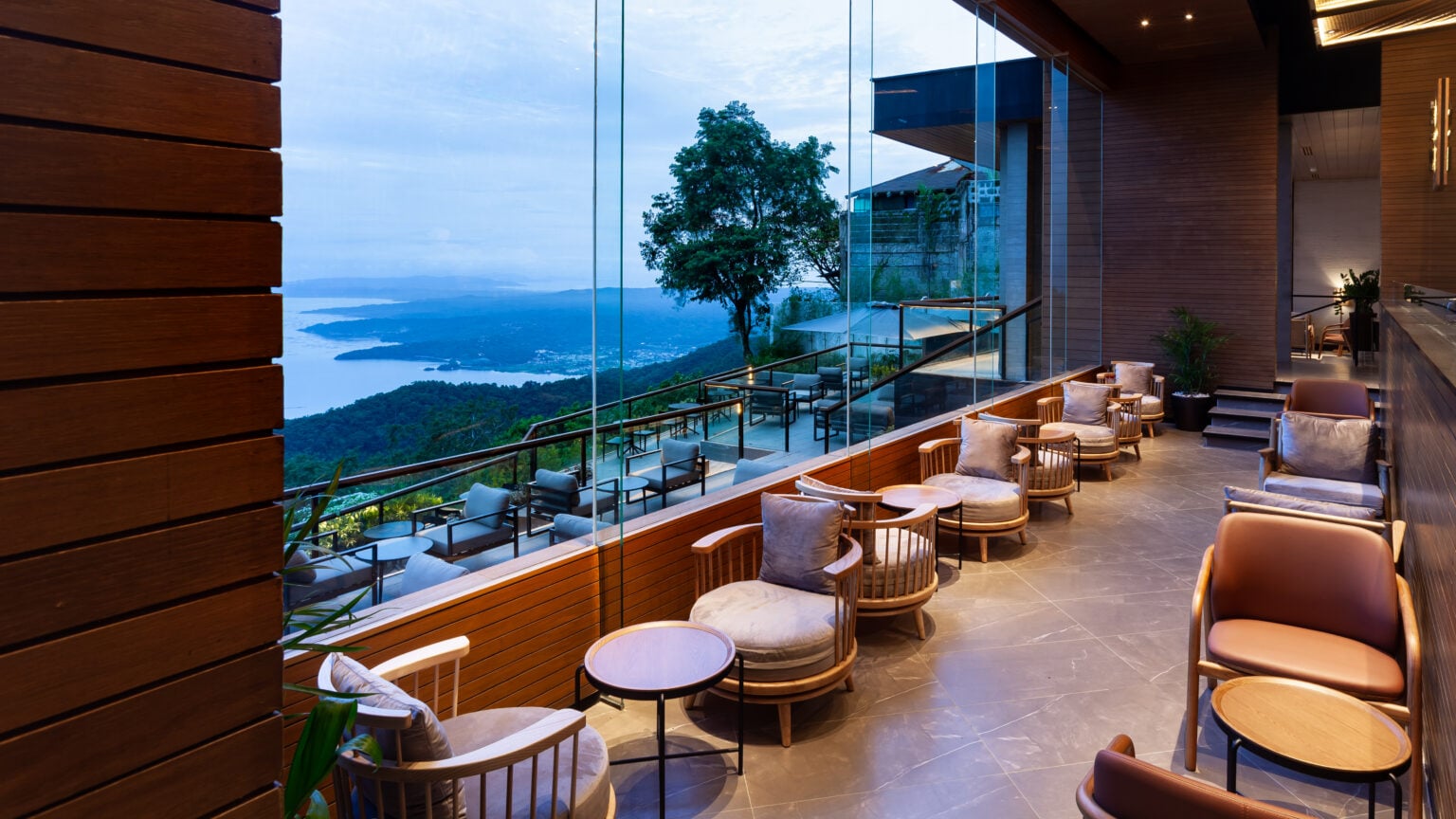 9 beautiful Starbucks patios around the world