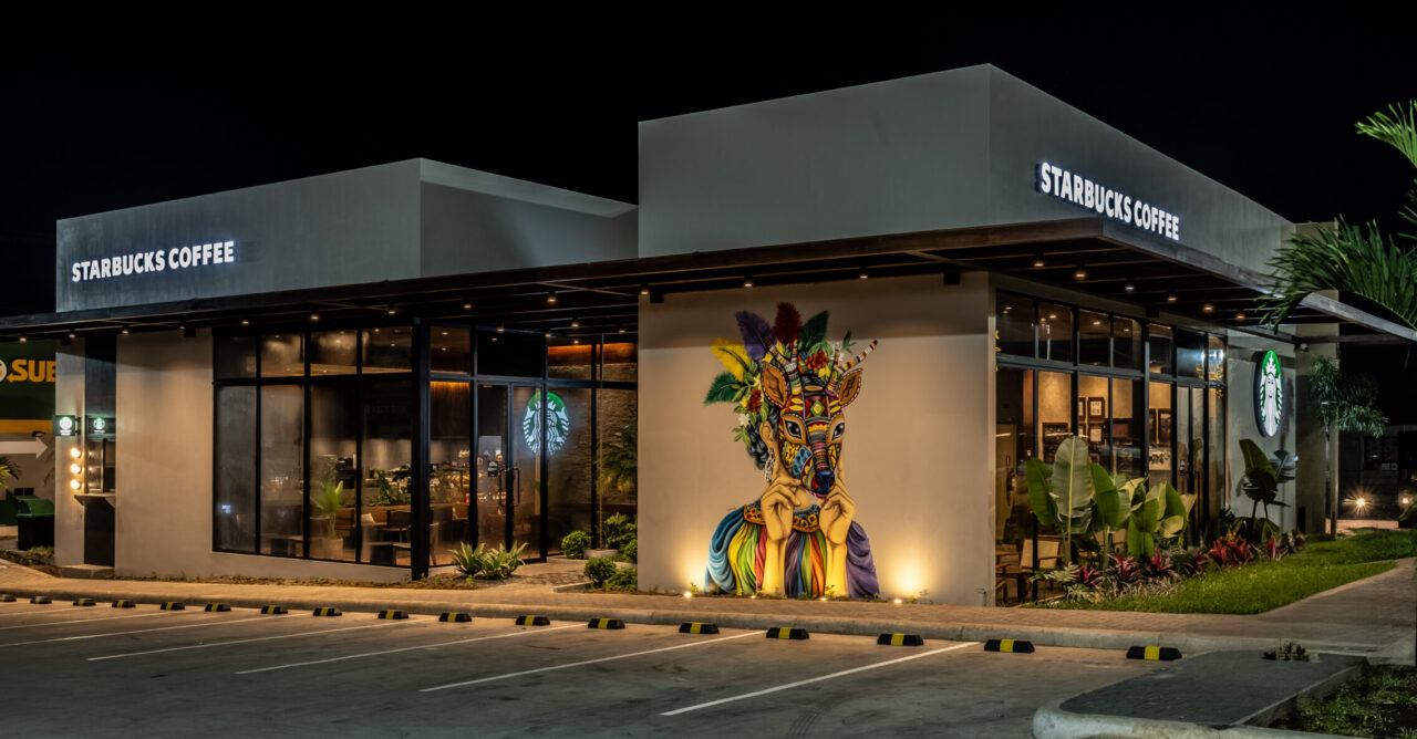 Starbucks celebra 15 años en El Salvador con la apertura de Casa Bou ...
