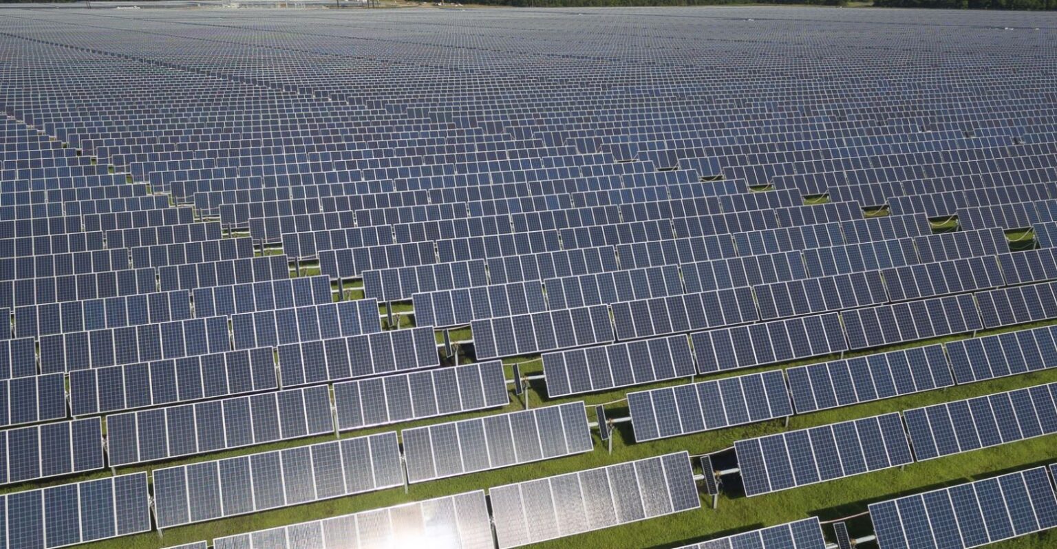 Solar and wind power fuel Starbucks stores