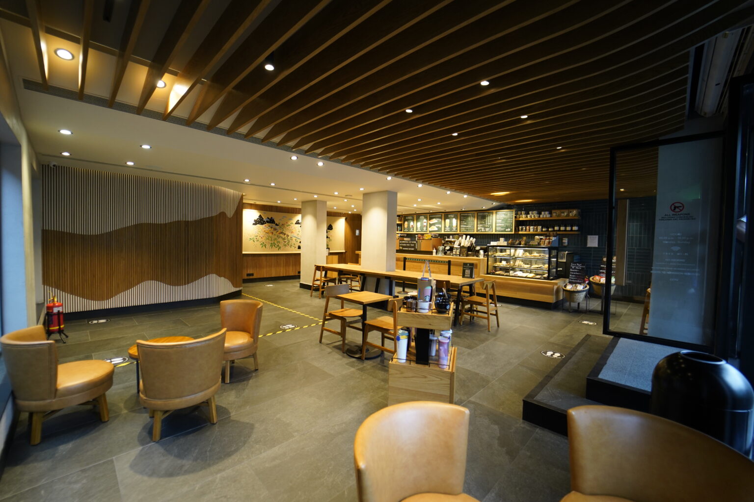 Tata Starbucks arrives in the city of Lucknow, India : Starbucks ...