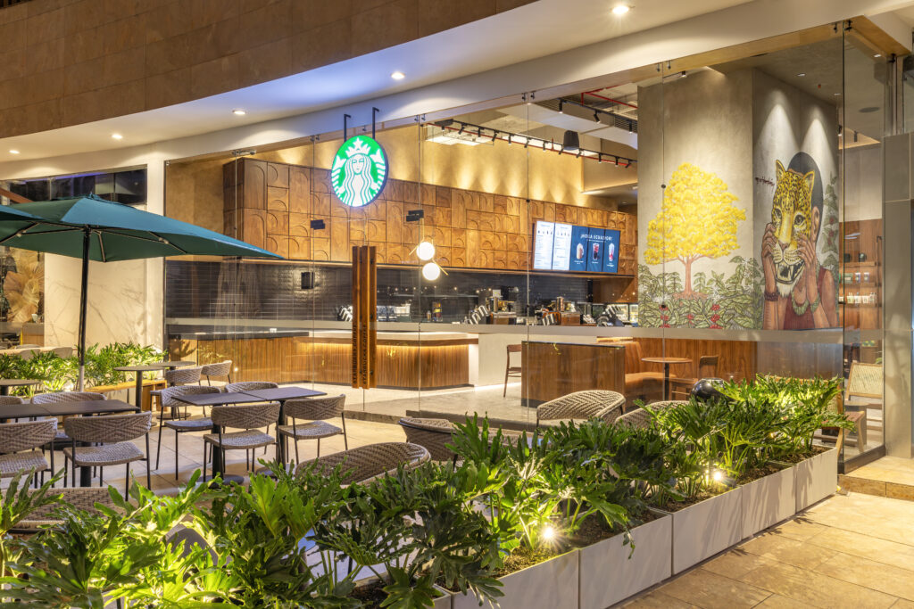 Starbucks Opens First Store in Ecuador - Starbucks Stories - Latin ...