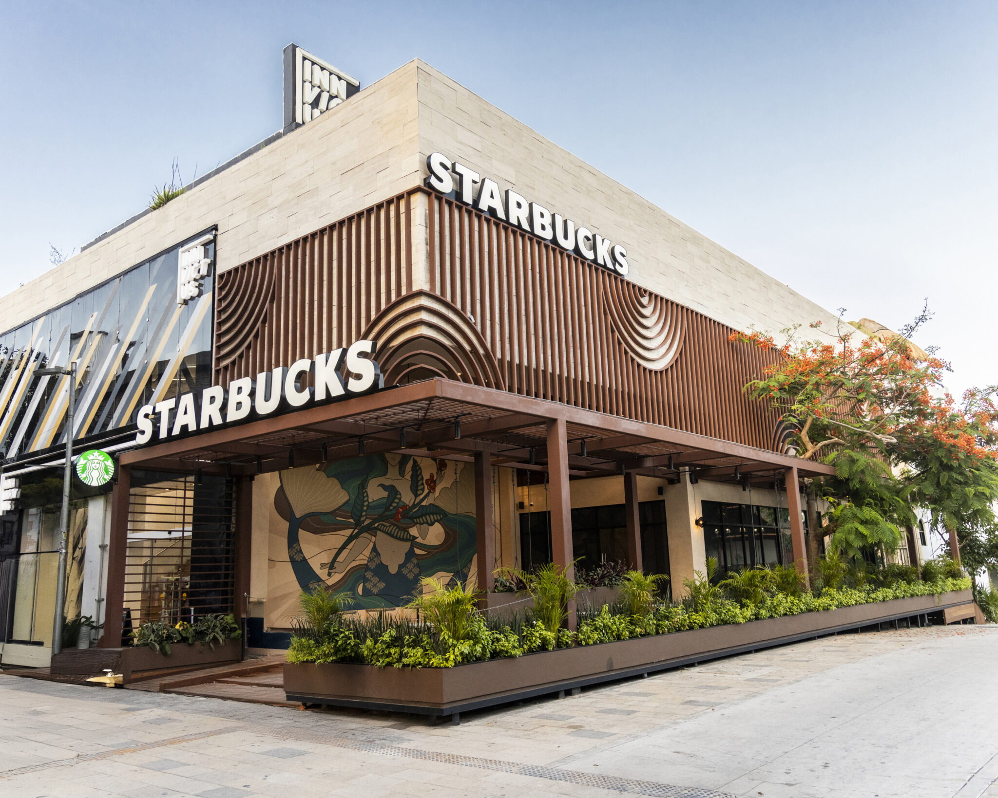Starbucks Top 4 Coffeehouses Redefining the Southeast Mexico Experience ...