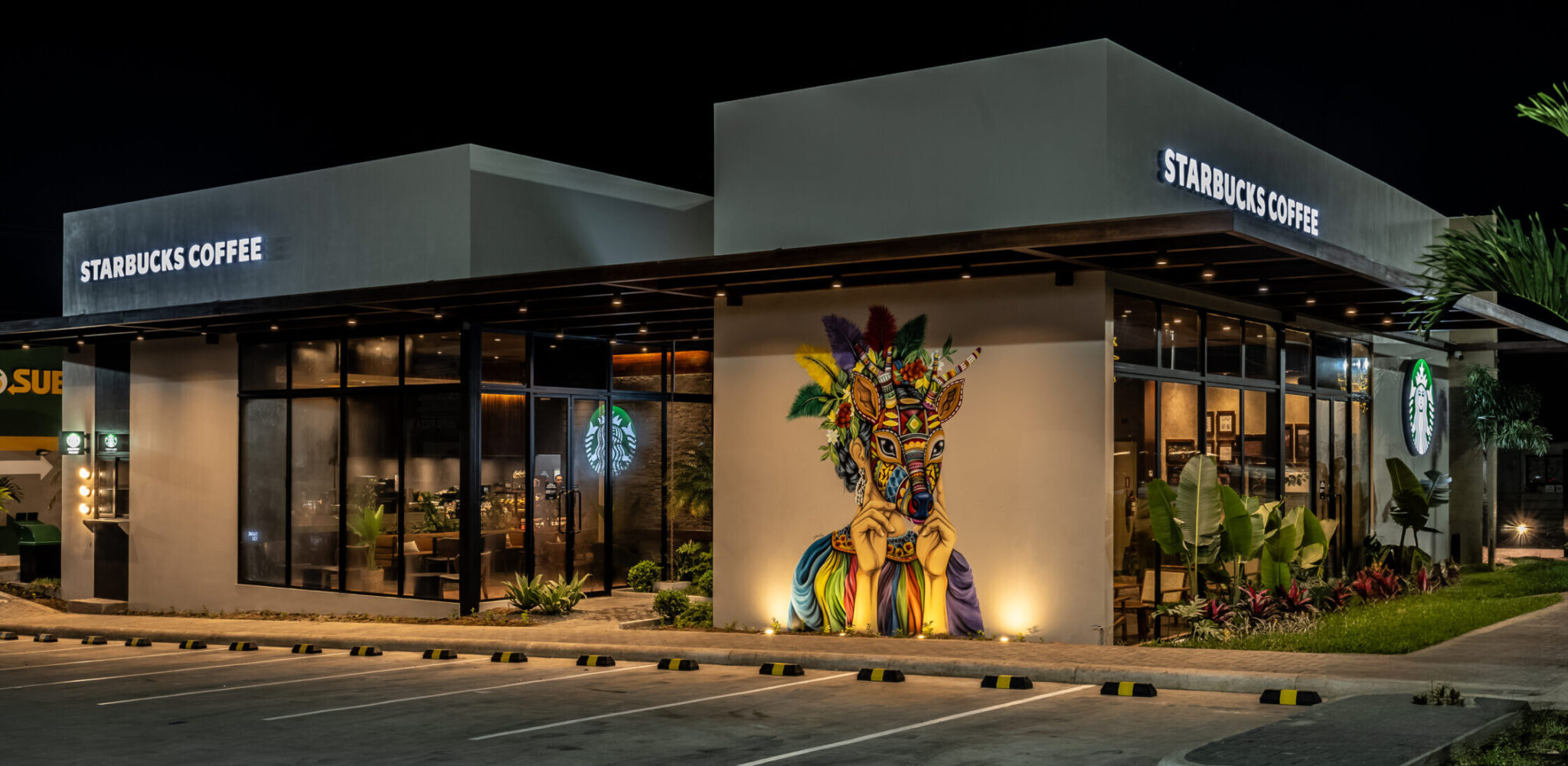 Starbucks Celebrates 15 Years in El Salvador with the Opening of “Casa ...